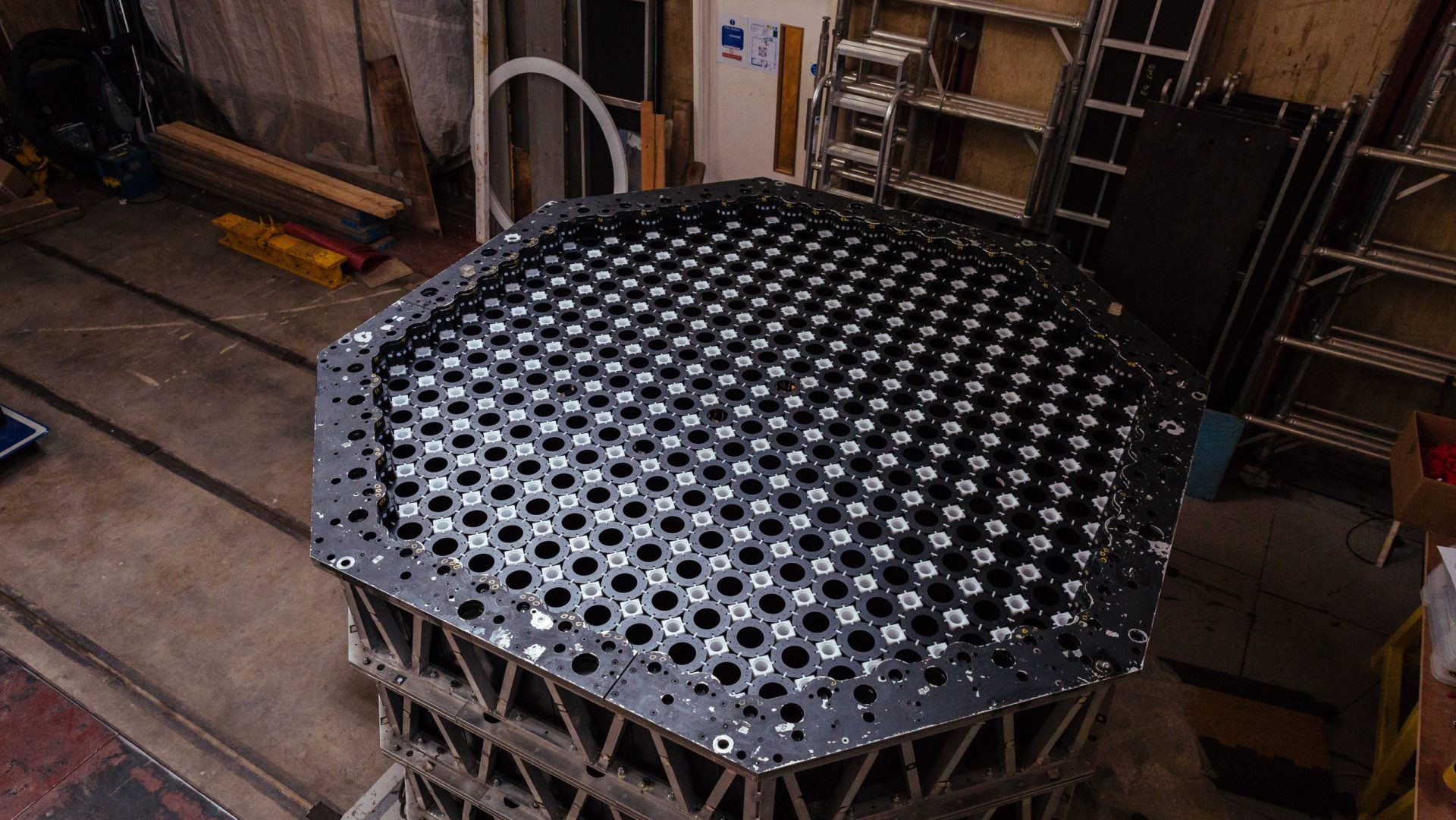 Physical Model Of An AGR Nuclear Reactor Graphite Core For Shaking